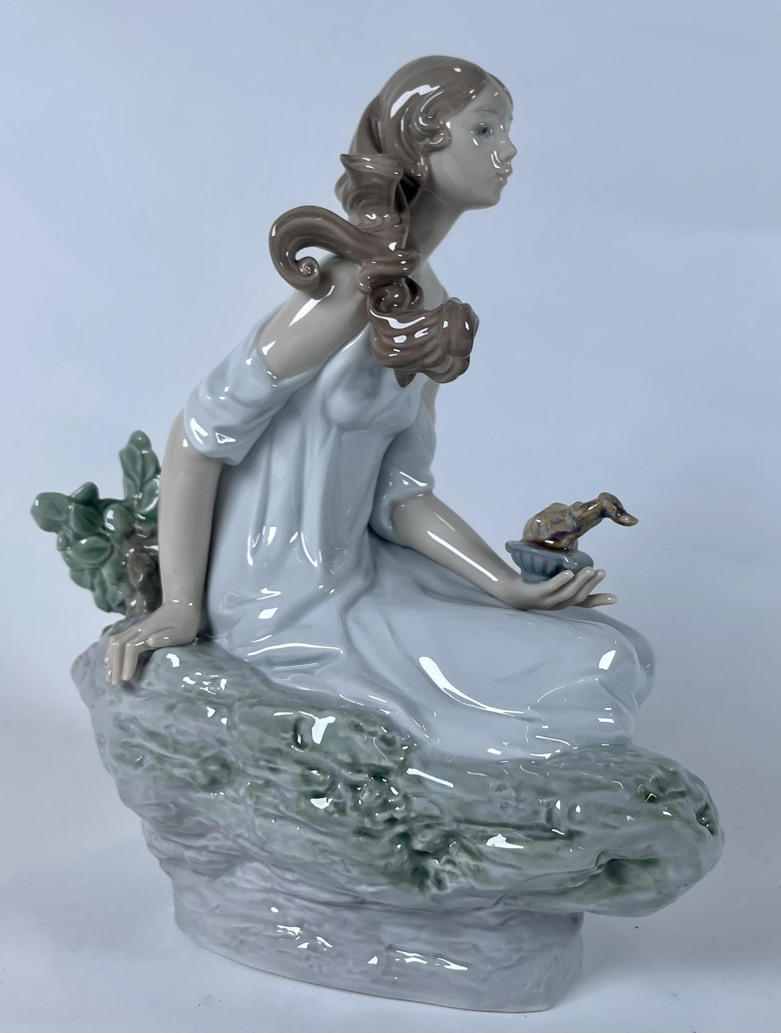 Lladro Privilege Series 7793 The Muse