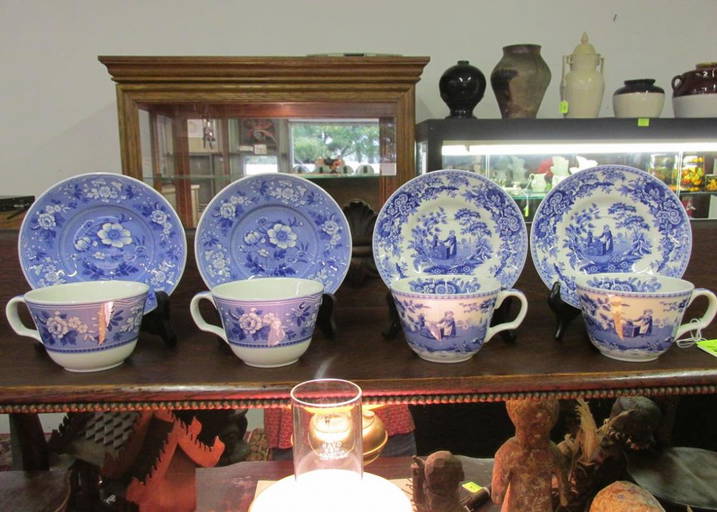 Set Of 4 Spode Tea Cups And Saucers