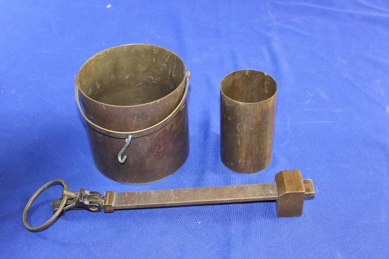 Winchester Brass Hanging Bushel Grain Sample Scale