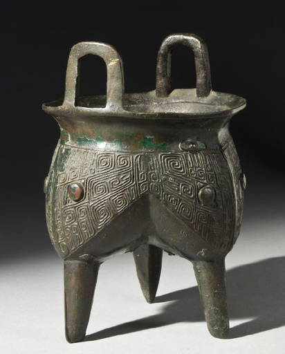 Shang Dynasty Bronze Li Ding With Taotie Masks Int