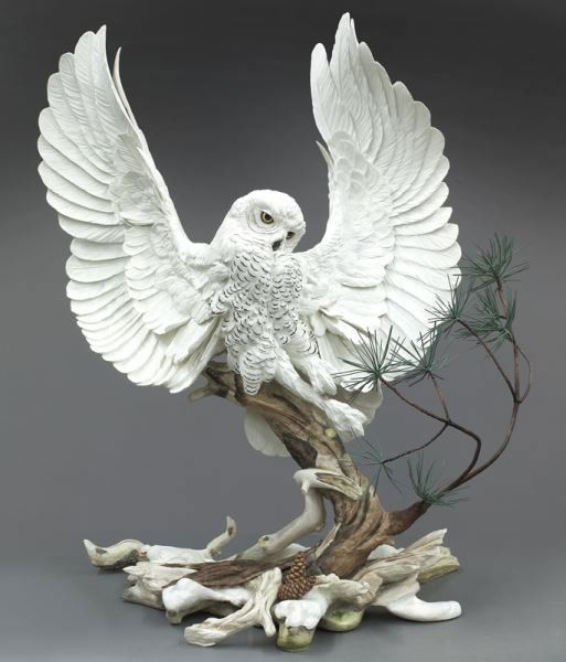 Large Boehm porcelain Snowy Owl, 10062/45