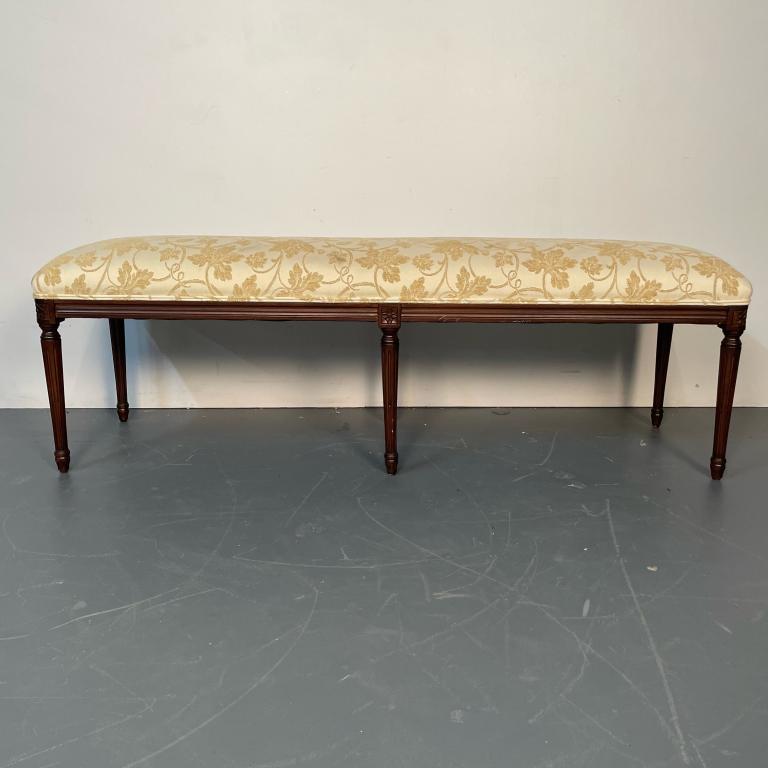 Traditional Upholstered Bench
