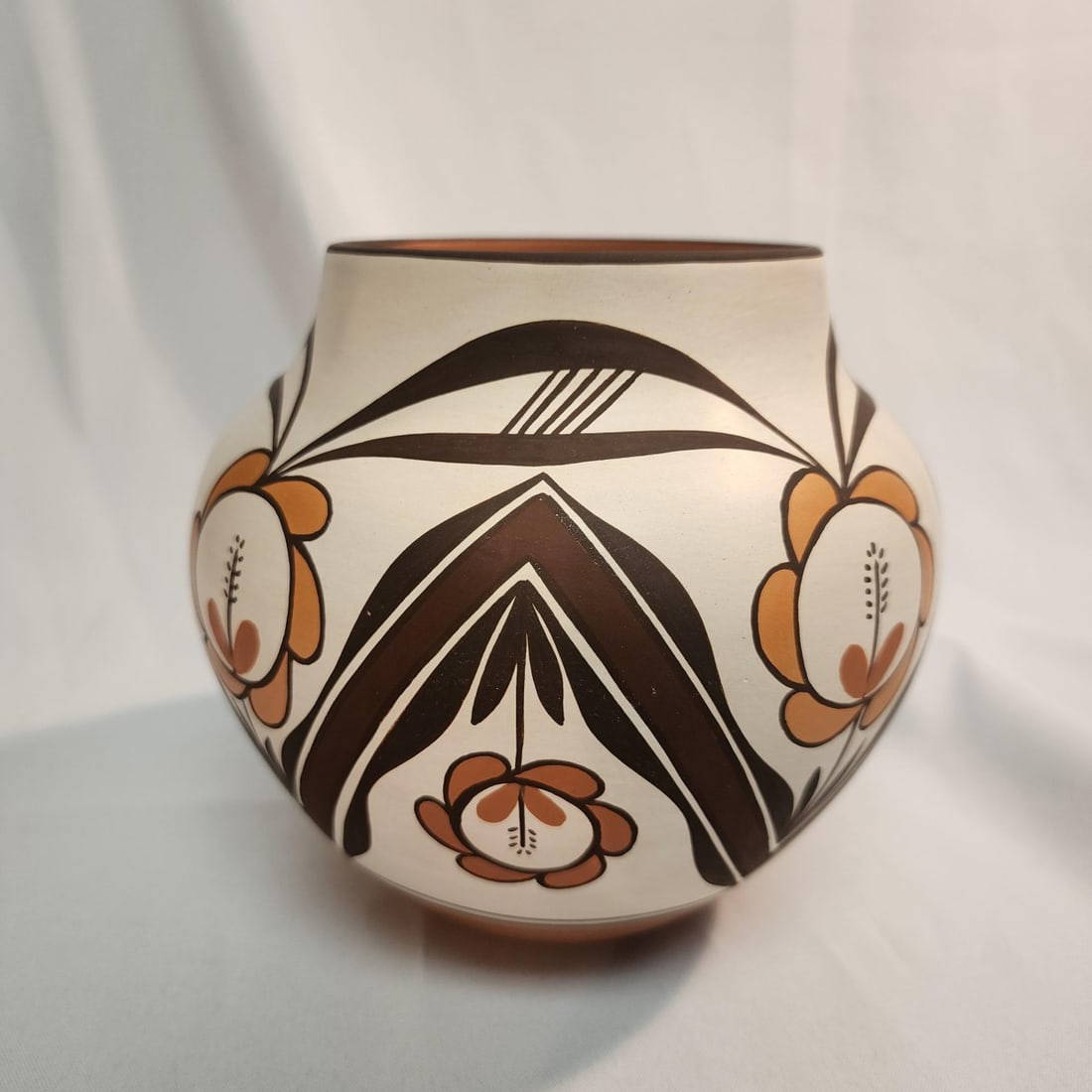 Gladys Sratyu'we Paquin Santa Fe Pottery Bowl Auction