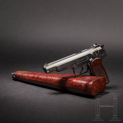 Stechkin Aps, Mit Kasten