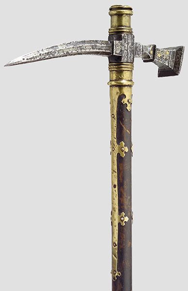 230: A Hungarian or Polish war hammer - Oct 19, 2005 | Hermann ...