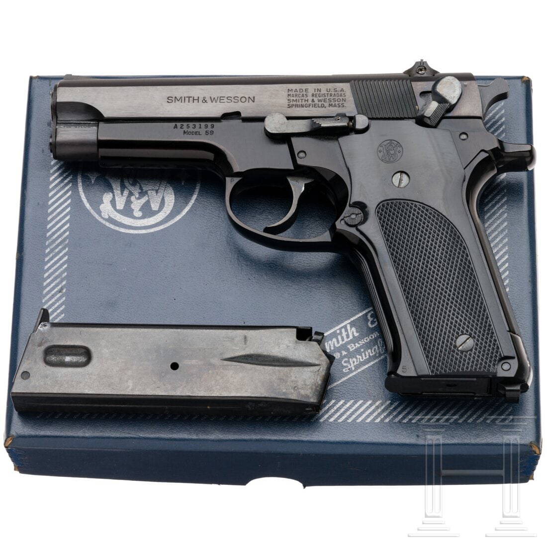 A Smith & Wesson Mod. 59, "9 Mm 14-shot Autoloading Pistol", In Box Auction