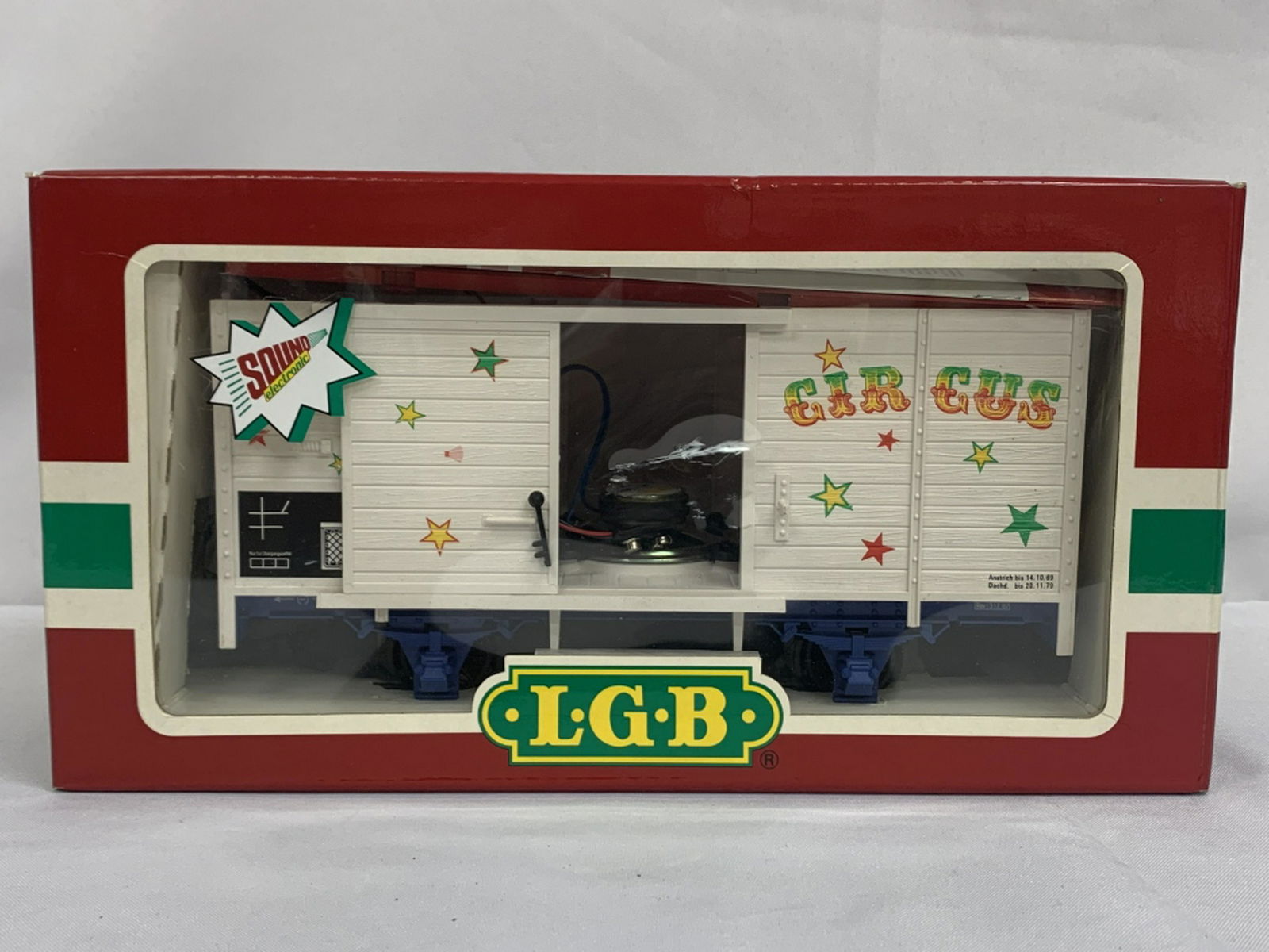 LGB TRAINS #4136S CIRCUS BOXCAR WITH SOUND NIB - Sep 08, 2019 | DejaVu ...