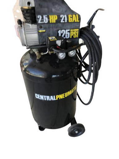Central Pneumatic 2.5 Hp 125 Psi Air Compressor