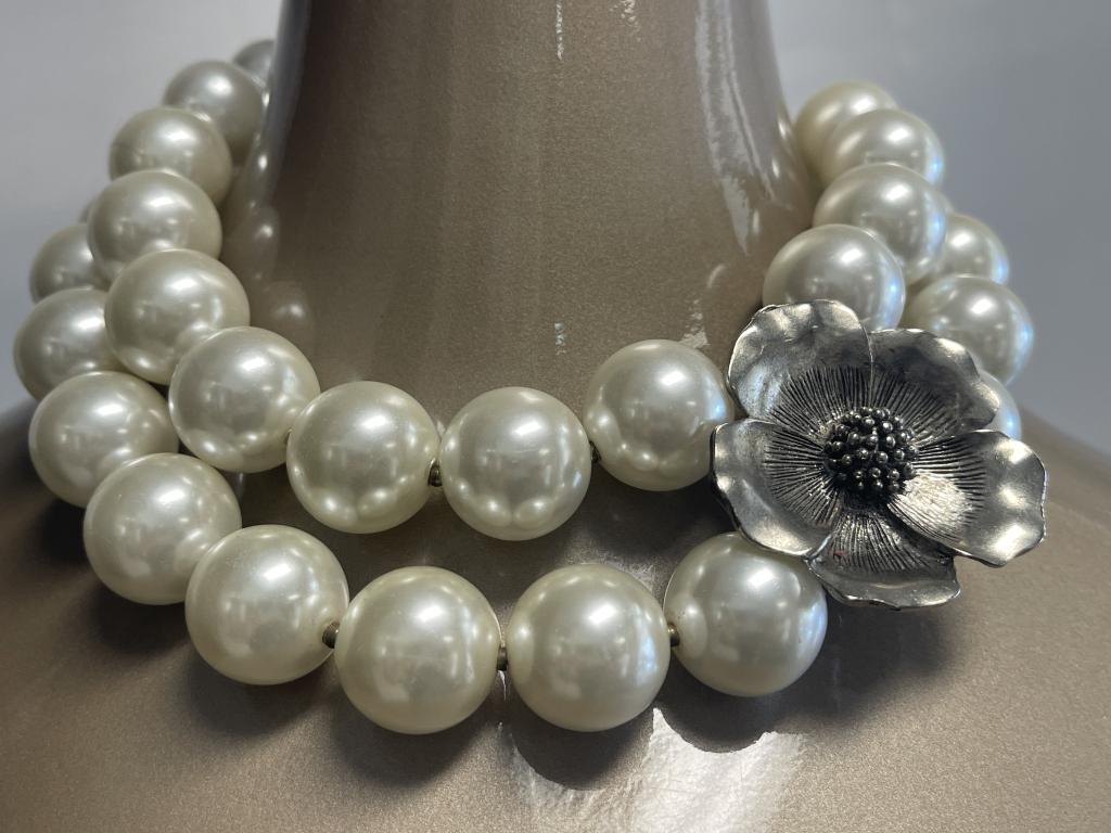 VTG ANTHONY ALEXANDER PEAR NECKLACE - Mar 27, 2023 | DejaVu Estate ...