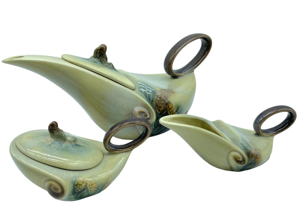 Hull Pottery Parchment & Pine Tea Set (3) Auction