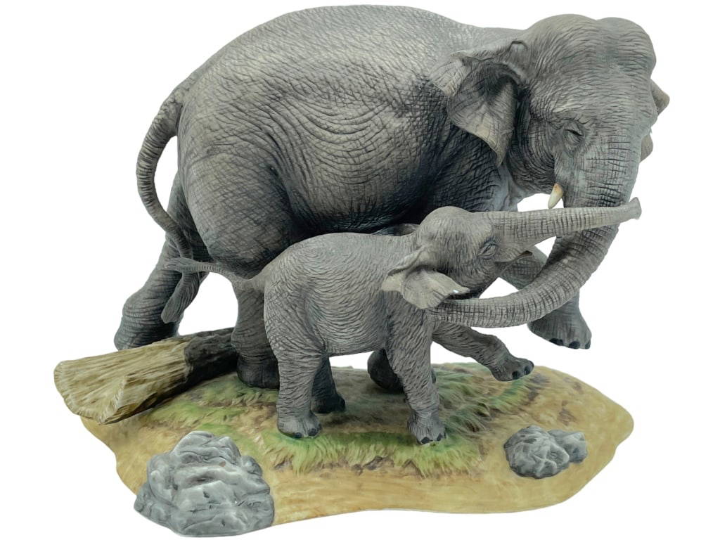 Lenox Asia Elephants Porcelain Wildlife Figurine Auction