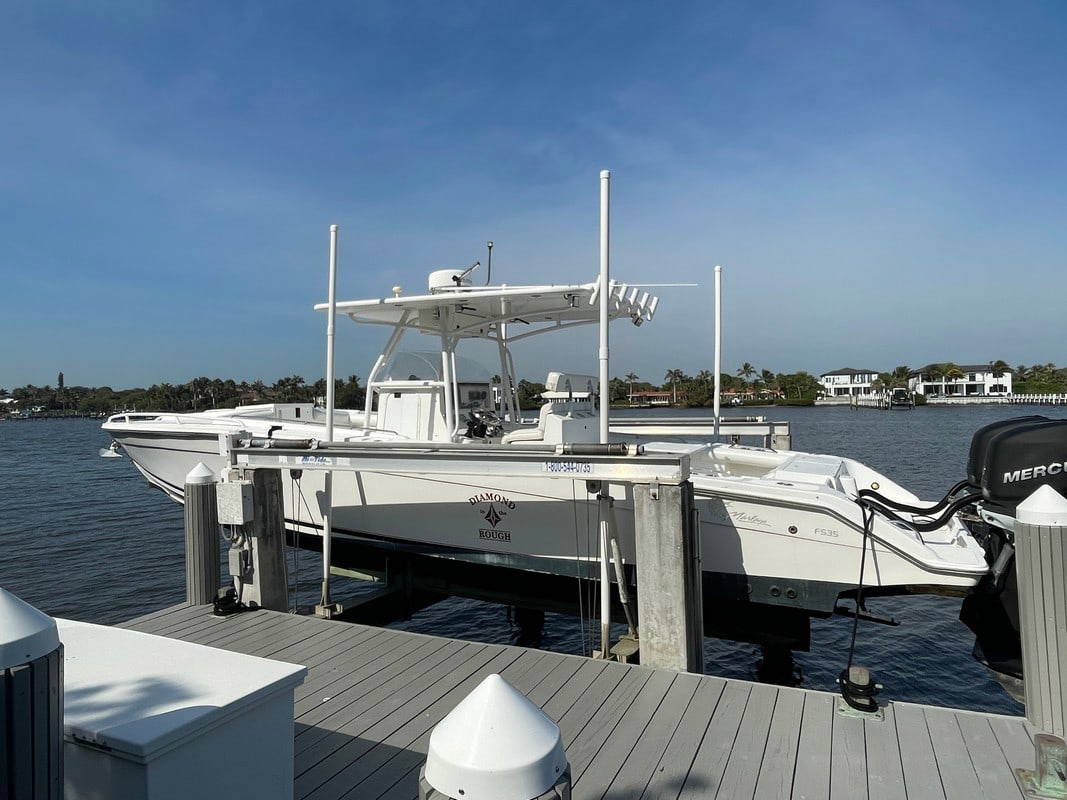 2007 35' Ft Marlago Fs 35 Twin Mercury Outboard Motors Auction