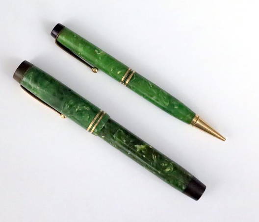 Pens & Writing Instruments for Sale in Online Auctions