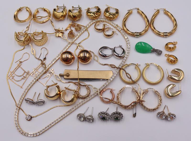 Jewelry. Large Collection Of Gold Jewelry.