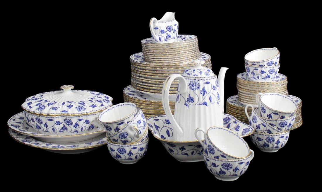 Spode "blue Colonel" Porcelain Service. Auction