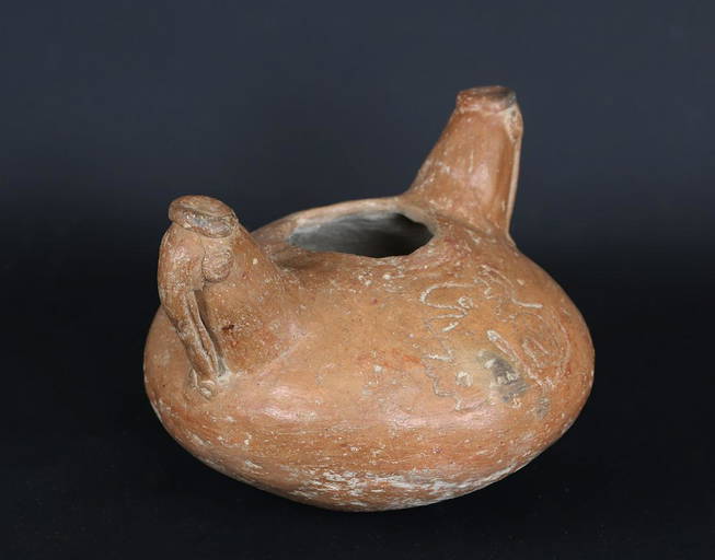 Pre-Columbian Chimu Bird Vessel - Dec 04, 2022 | Scollard Auctions in CA