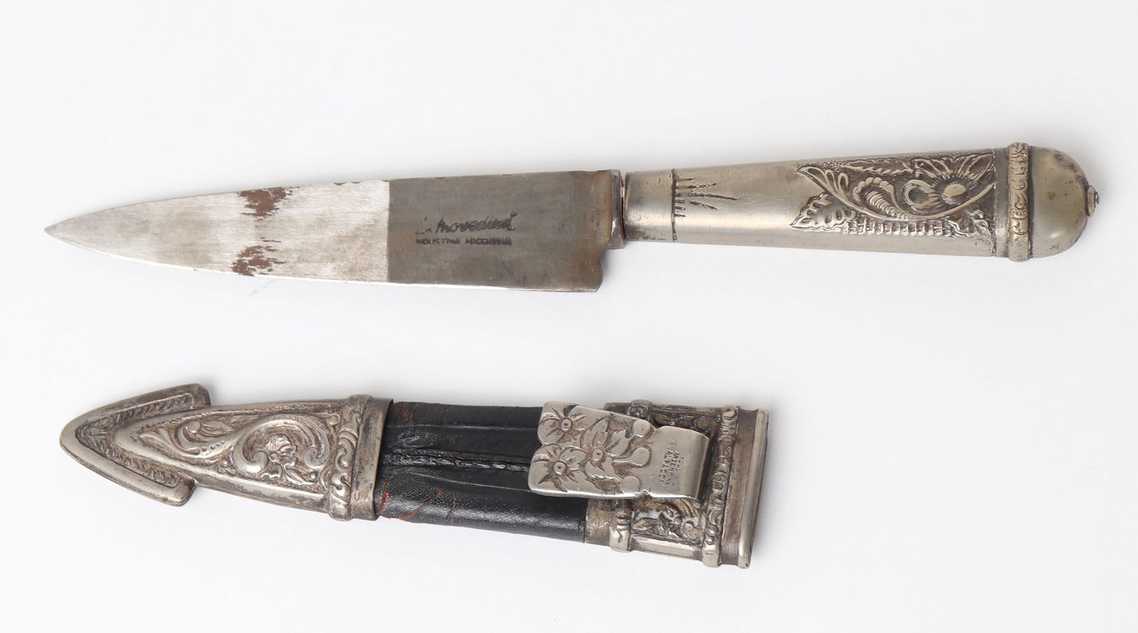 Buy Argentine Dagger W/alpaca Mounts | Scollard Auctions In Ca