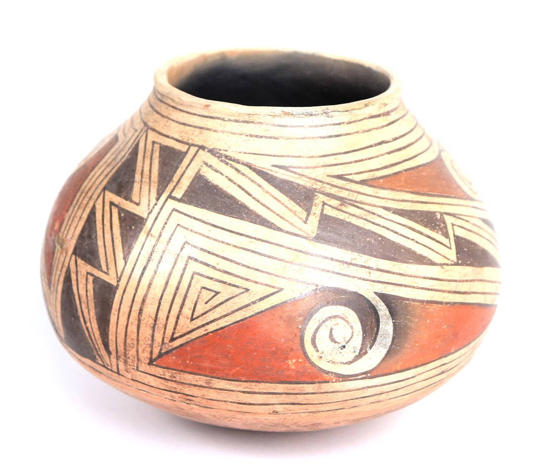 Cases Grande Polychrome Pottery Olla, Paquime 12-15th C. Auction