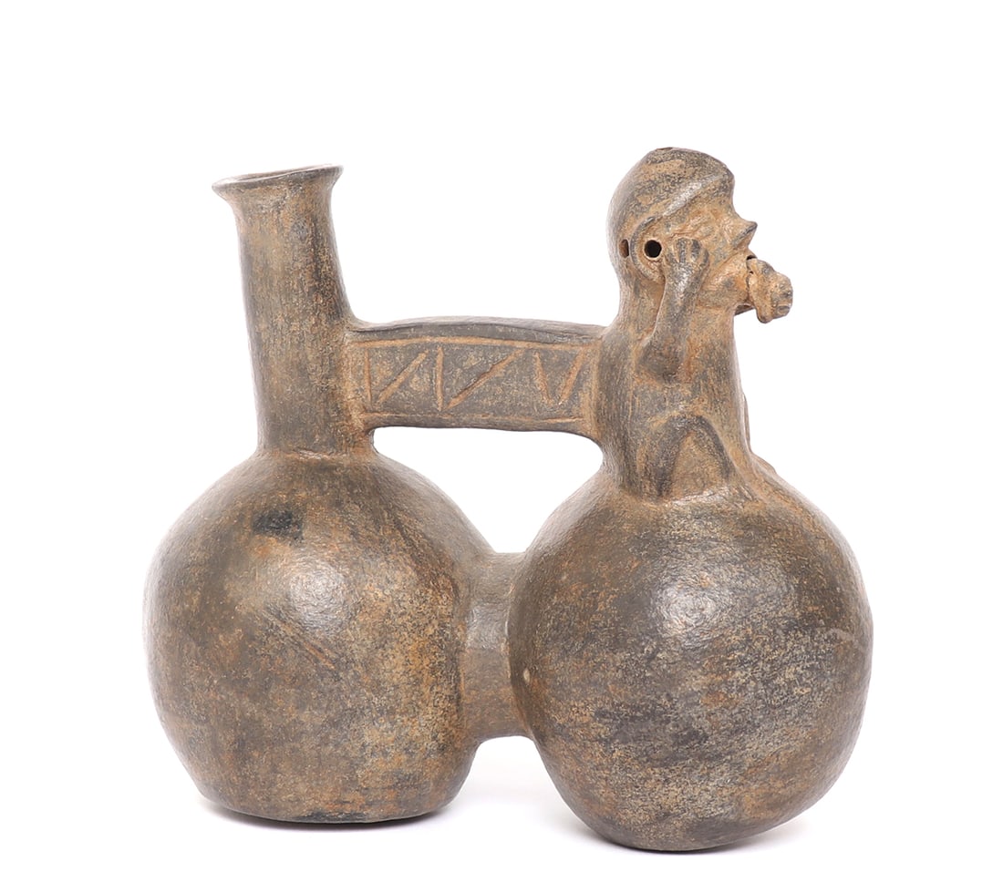 Chimu Inca Pottery Whistling Stirrup Vessel