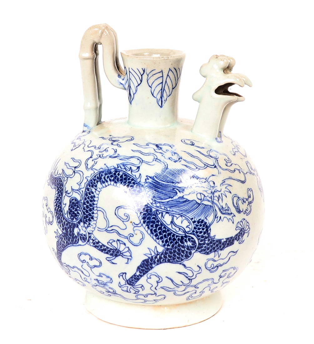 Chinese Double Beak Blue And White Ewer Auction