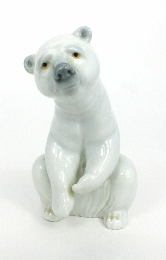 Lladro 'resting Polar Bear' Porcelain Figurine