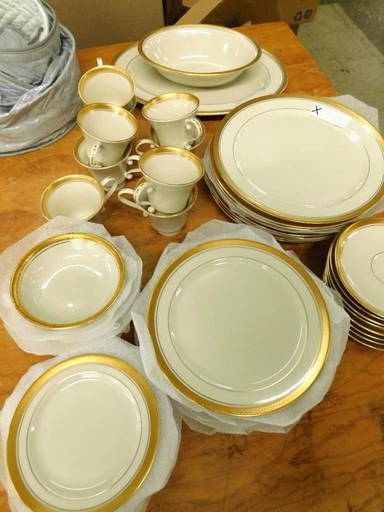 51 Piece Pickard China Set "palace" Pattern
