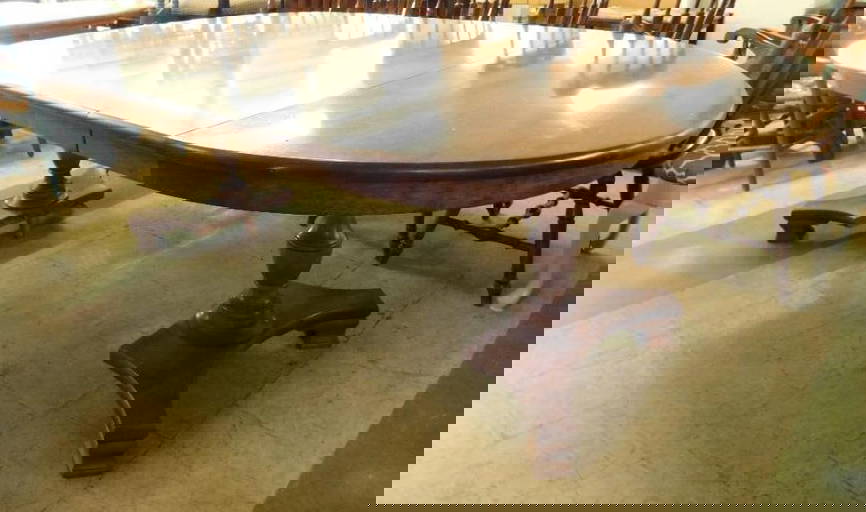 Temple Stuart Maple Round Dining Table 4 Leaves