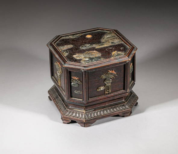 Large Chinese Wood Box Inlaid Jade (#5624) on Sep 23, 2022 | Wealthier ...