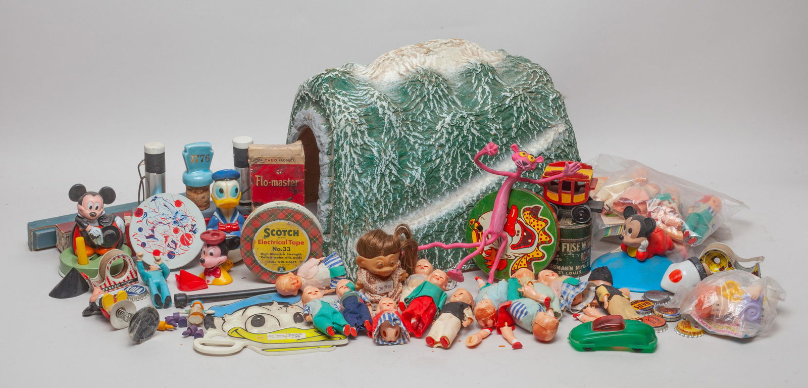 Collectible Vintage Toys & Pieces