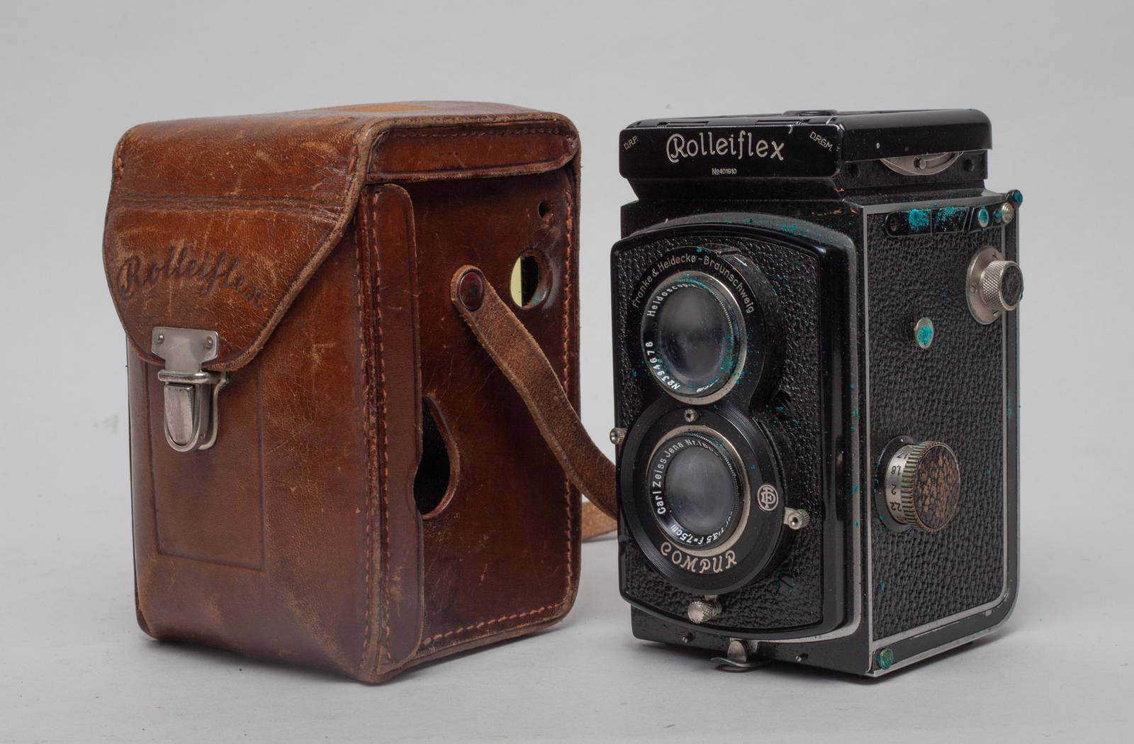 Rolleiflex Vintage Camera Auction