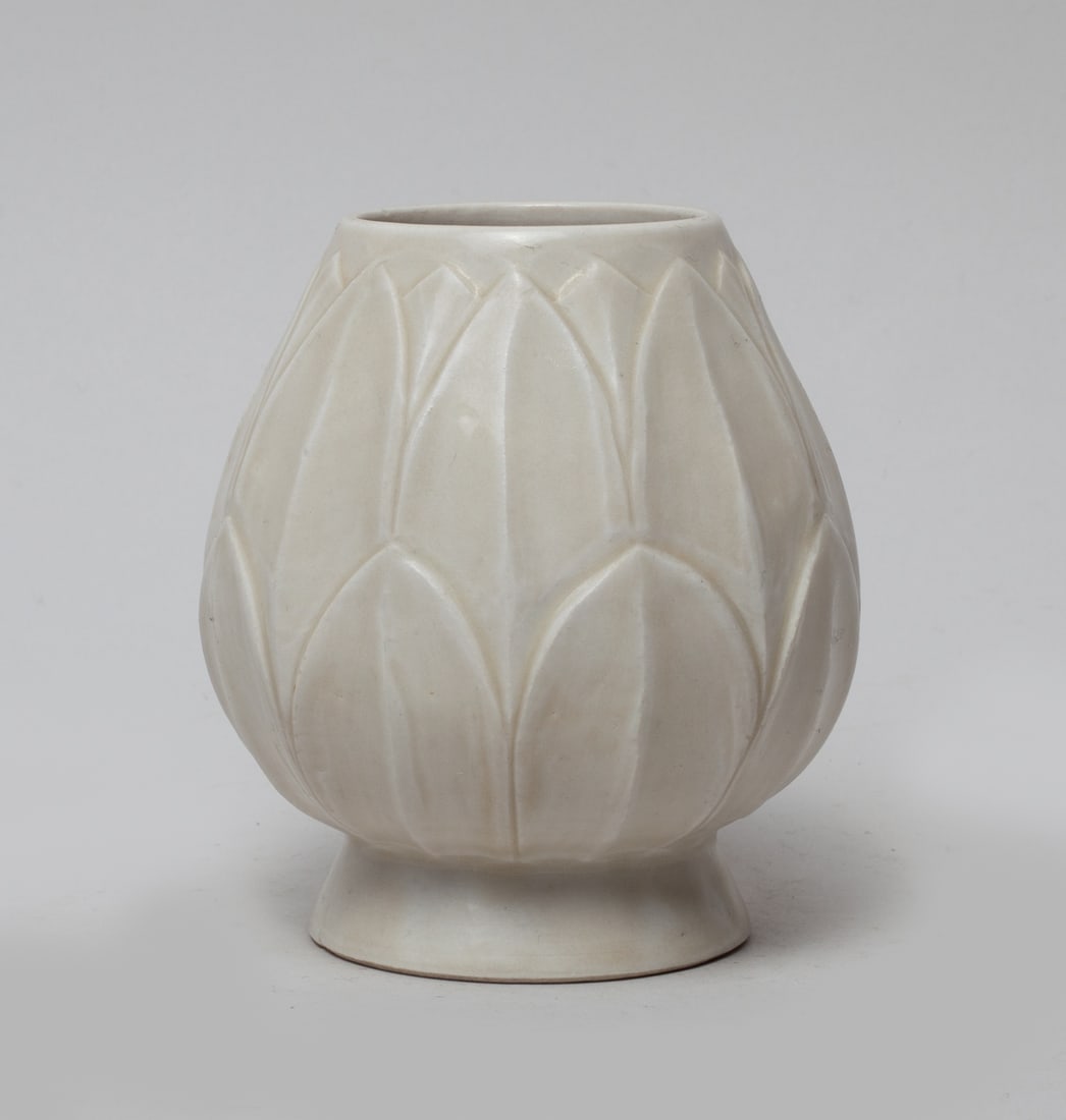 Chinese Ding Ware Porcelain Pot Auction