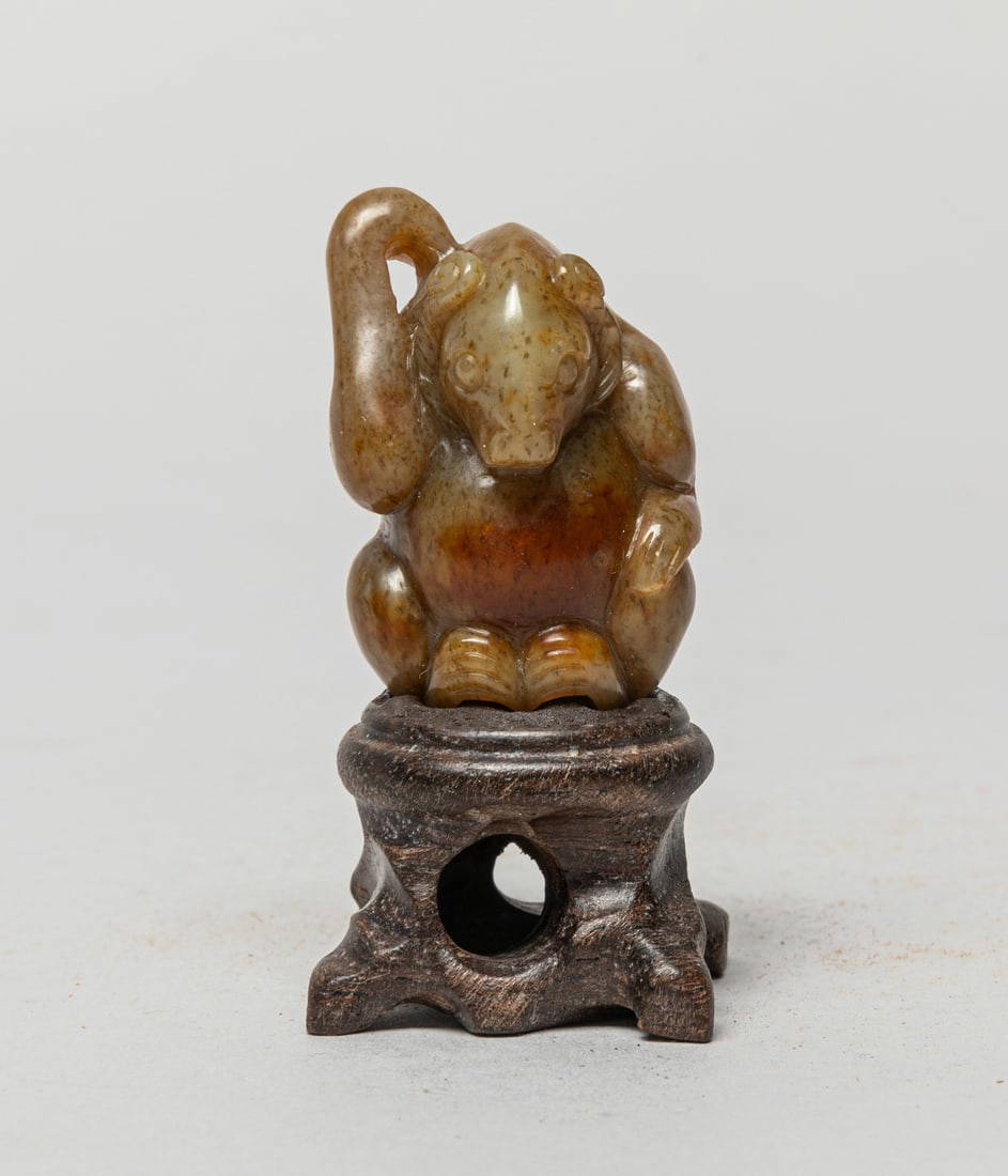 Chinese Russet Yellow Jade Sculpture Auction