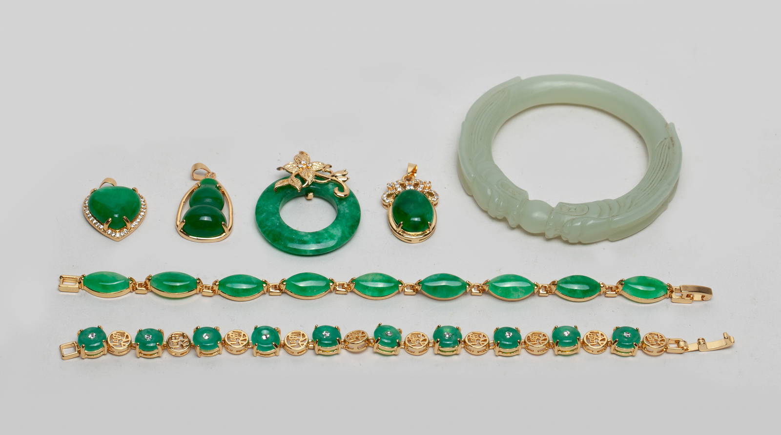 Estate Chinese Jade/ Stone Jewelry Auction