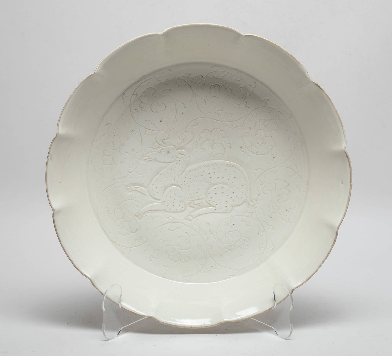 Large Chinese Ding Ware Porcelain Plate Auction