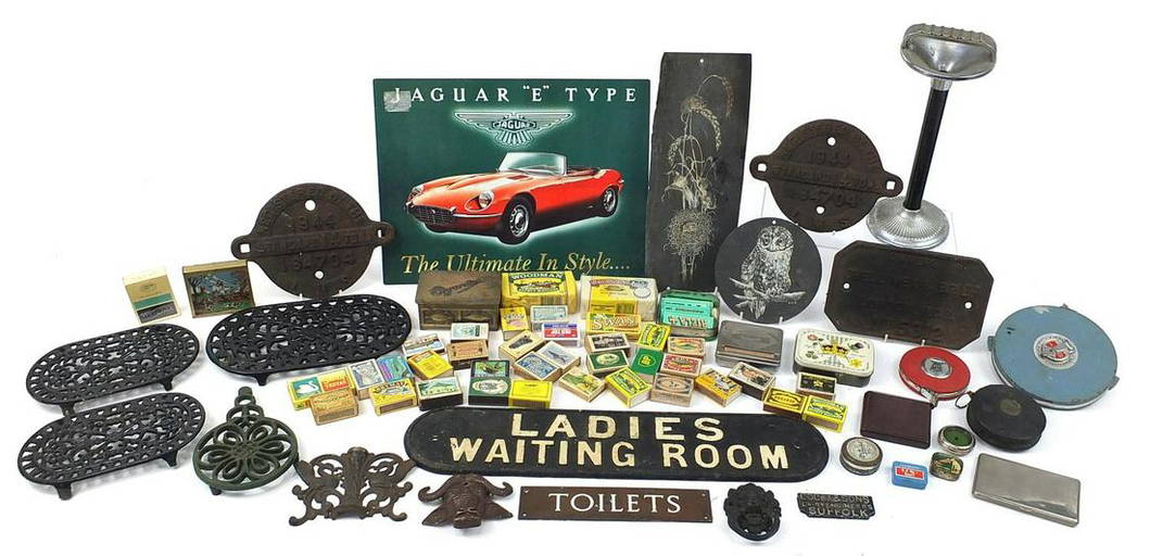 Sundry items including cast iron Ladies Waiting Room - Nov 17, 2021 ...