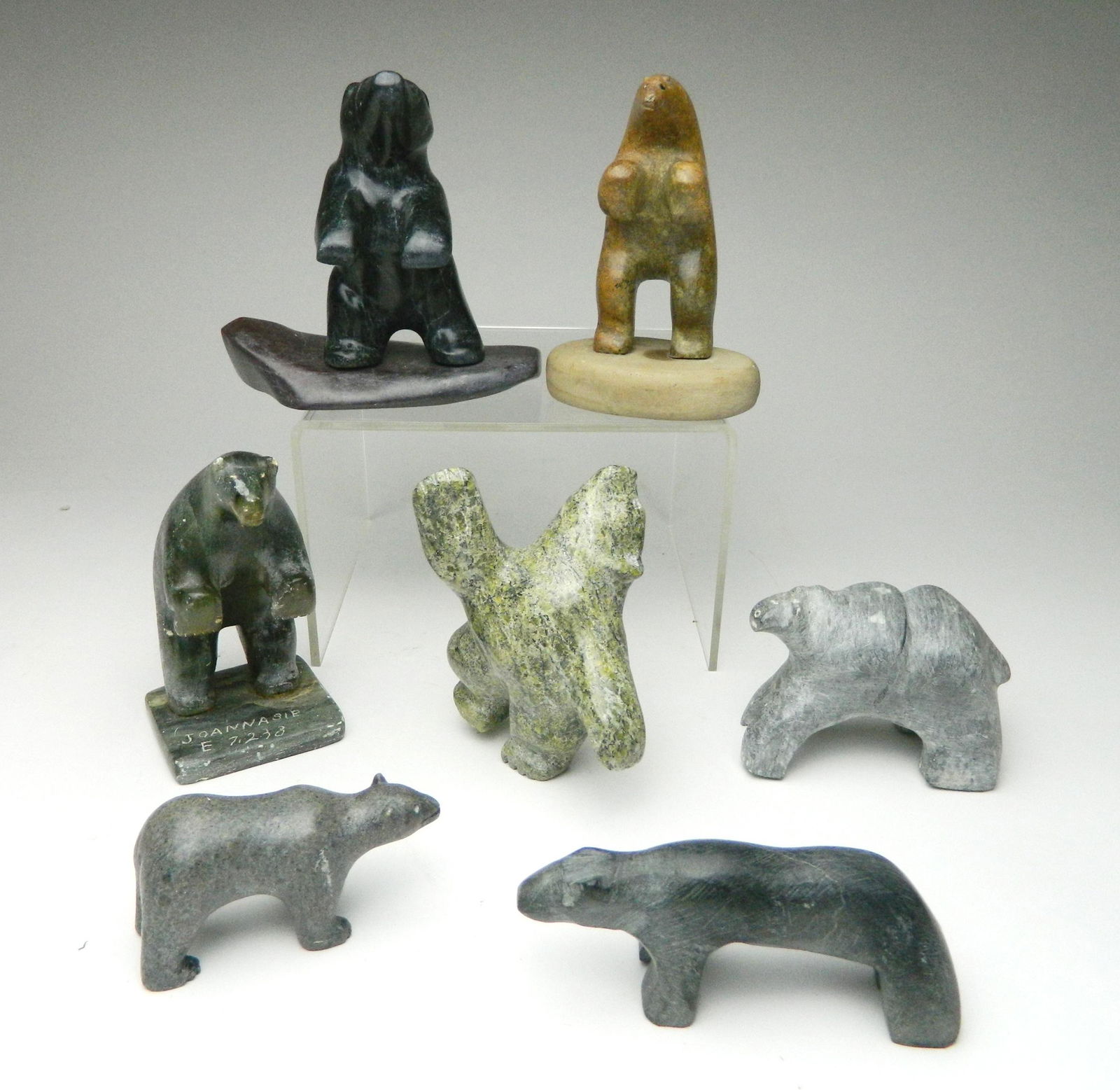 7 Inuit stone carvings of Polar Bears (#0417) on Sep 24, 2022 | Rachel ...
