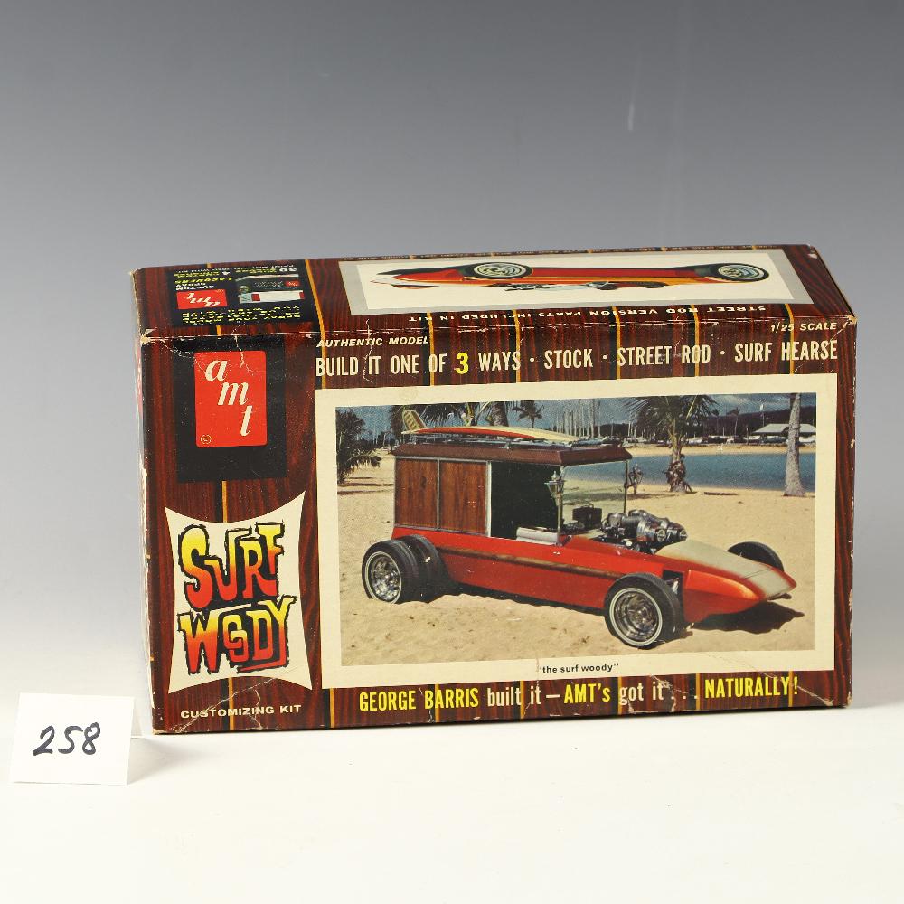Vintage Amt Surf Woody 1/25 Scale Car Kit