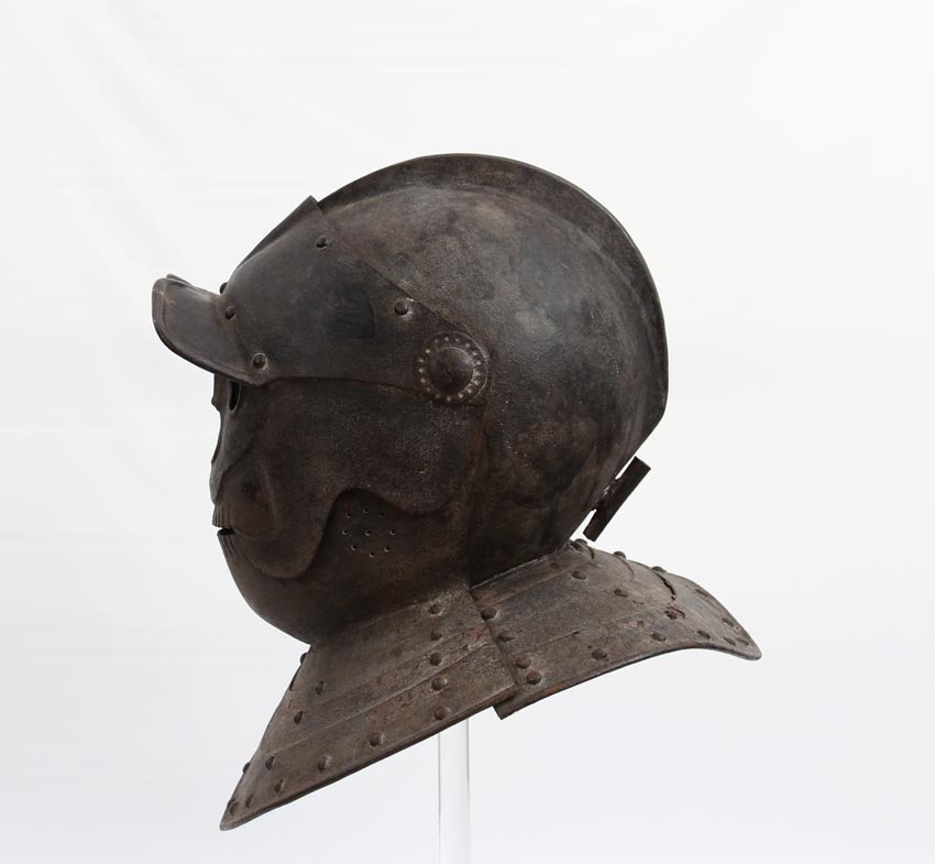 RARE GERMAN DEATH HEAD HELMET IN 16TH C. STYLE