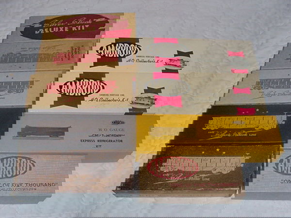 124: 4 Ambroid Kits 5 Silver Streak kits