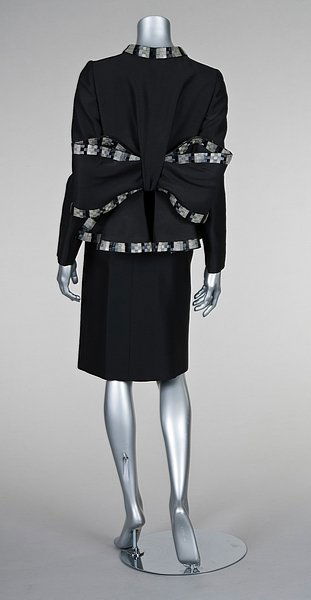 213: A Roberto Capucci couture steel grey suit, mid 198