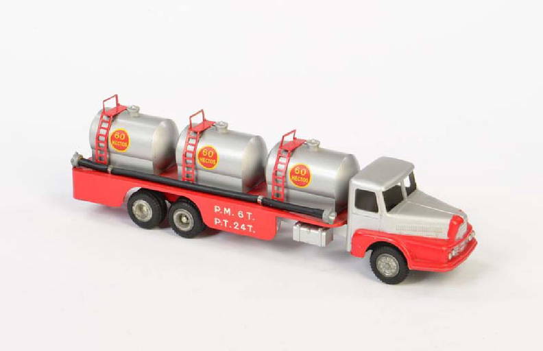 Jrd, Tracteur 130 Unic Transport Liquides