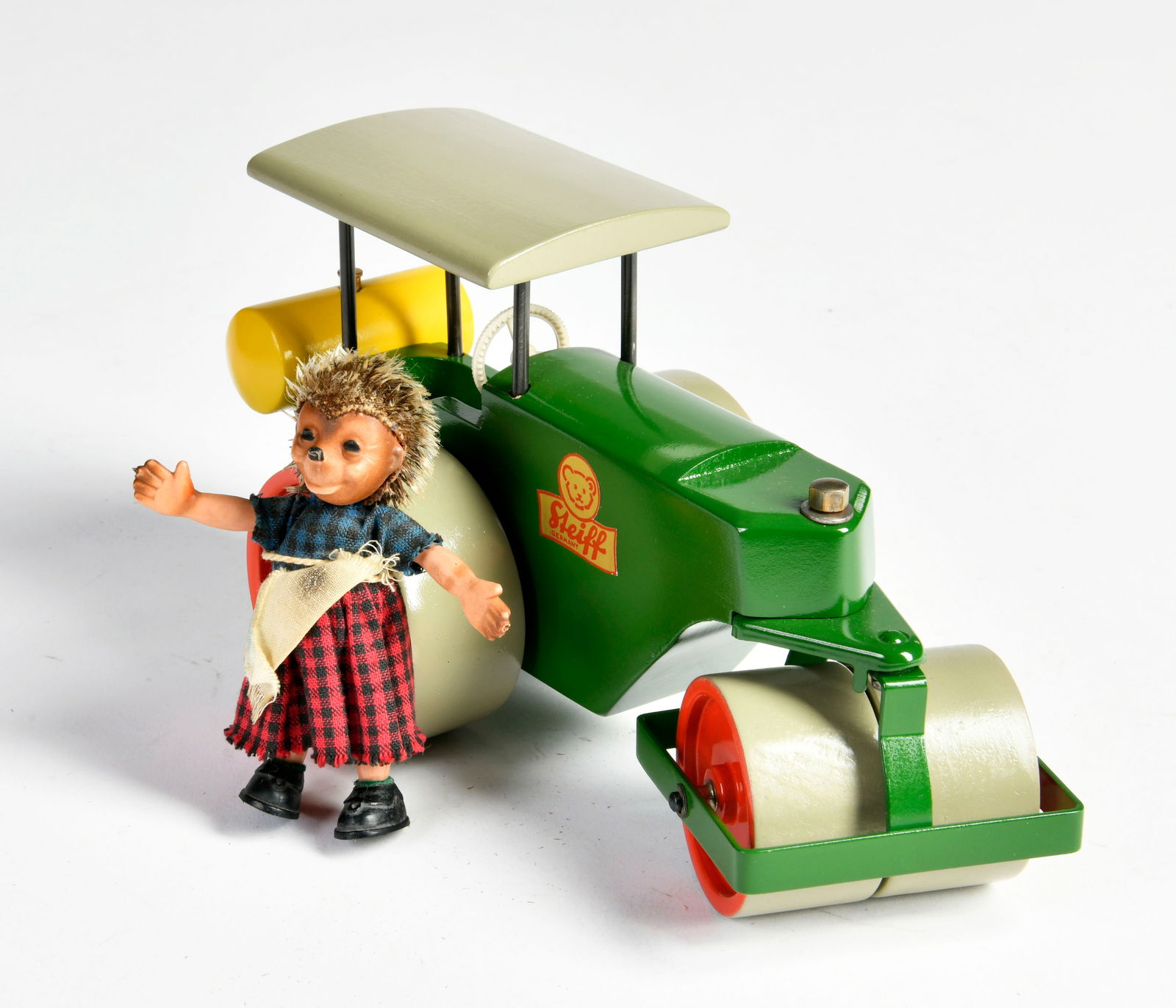 Steiff, Walze & Mecki Figur Auction