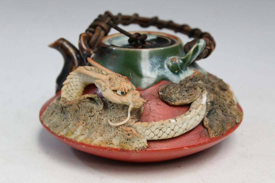 Japanese Sumida Gawa Pottery Teapot - Aug 21, 2022 | Montgomery Auction ...
