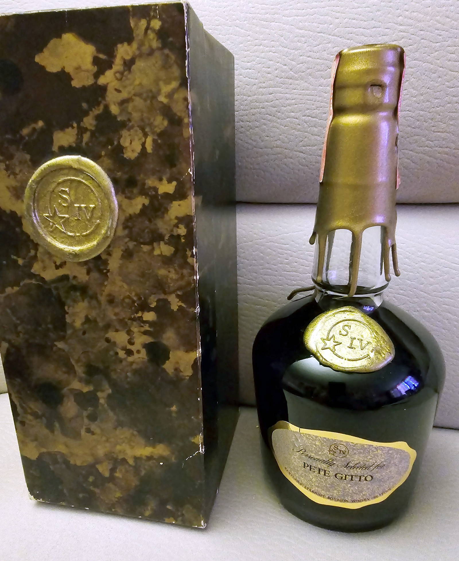 Maker's Mark 1960s Personally Selected Pete Gitto Bourbon. 4/5 Quart 86 ...