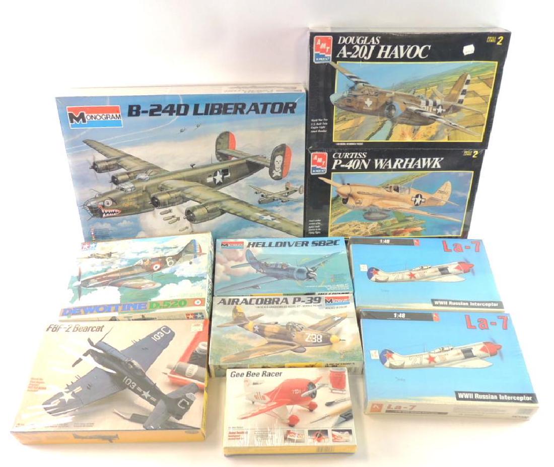 Group Of 12 Ww2 U.s. Aero Plane Model Kits