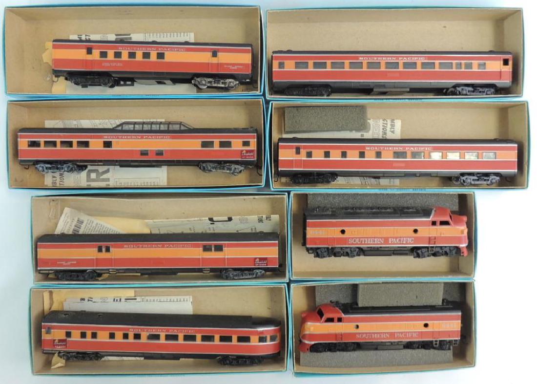 Athearn HO Scale Southern Pacific Train Set with