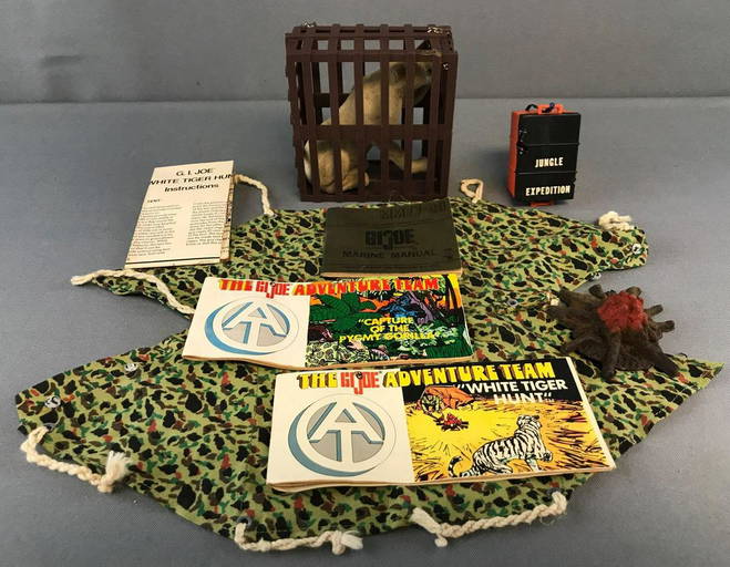 9 Piece Group Hasbro Gi Joe White Tiger Hunt Set