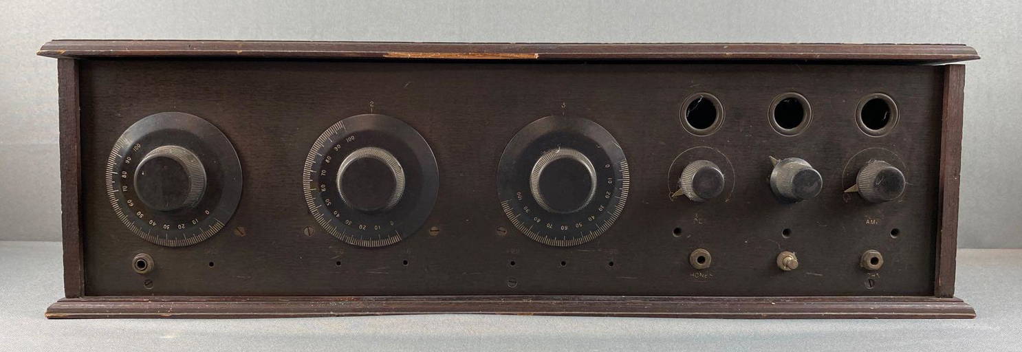 1920s 5 Tube Battery Radio Receiver