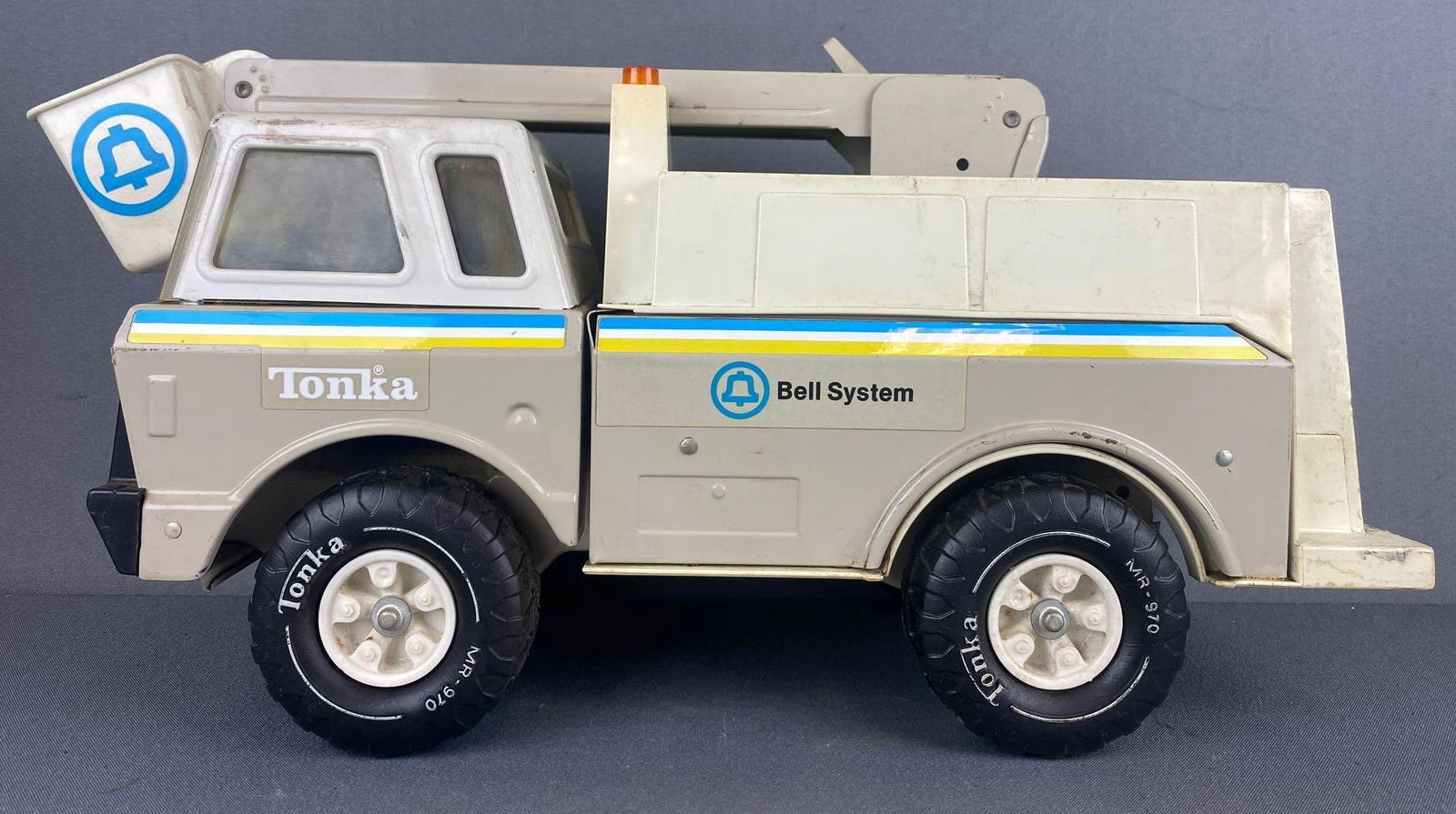 Tonka Toys Bell System Bucket Truck