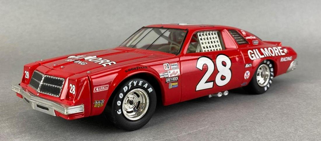 Arc 28 Aj Foyt Gilmore Racing 1977 Malibu Red Car